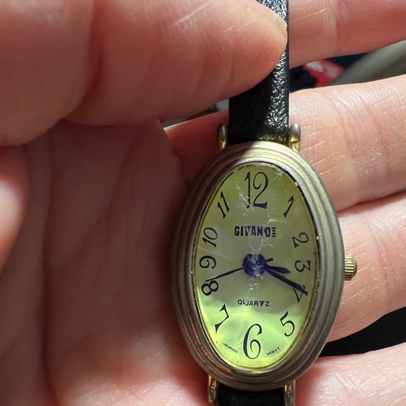 Gitano | Jewelry | Gitano Oval Quartz Watch | Poshmark
